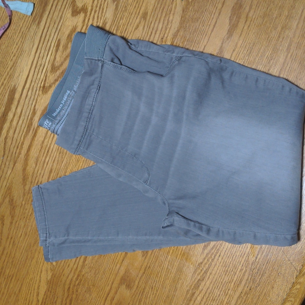 Signature Levi's Pants - Gem